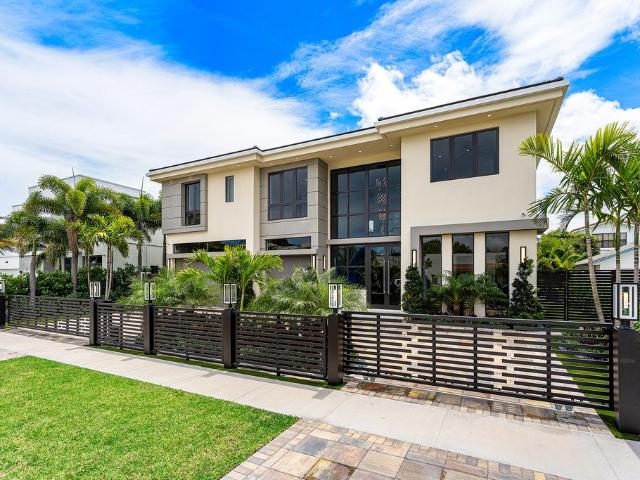 Luxury Villa for sale in Boca Raton, Florida
