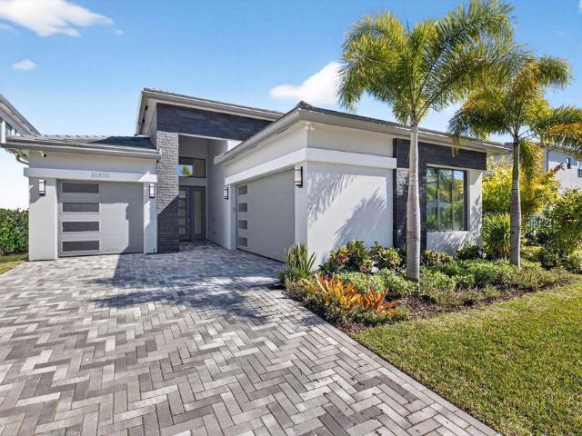 Luxury Villa for sale in Boca Raton, Florida