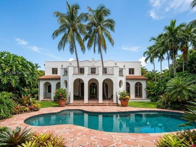 Luxury Villa for sale in Biscayne Park, Florida