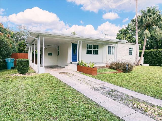 Luxury Villa for sale in Biscayne Park, Florida
