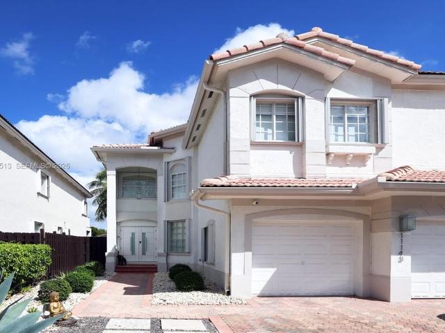 Luxury Villa for sale in Doral, Florida