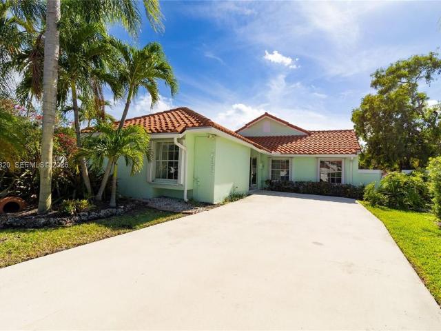 Luxury Villa for sale in Doral, Florida