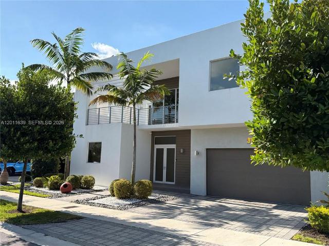 Luxury Villa for sale in Doral, Florida