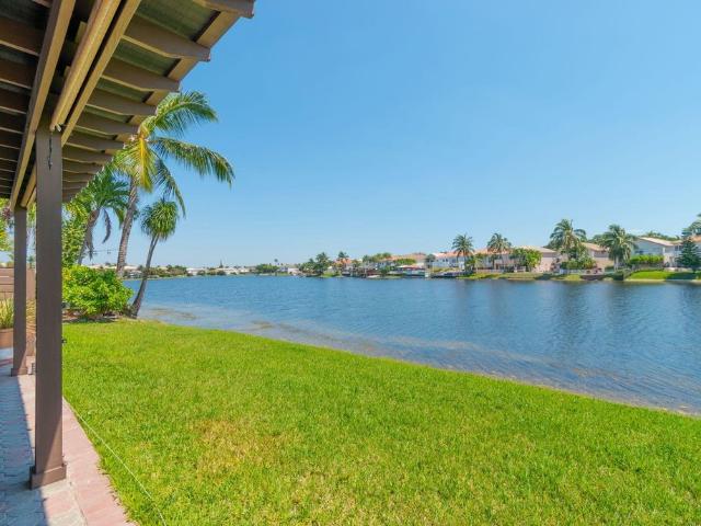 Luxury Villa for sale in Doral, Florida