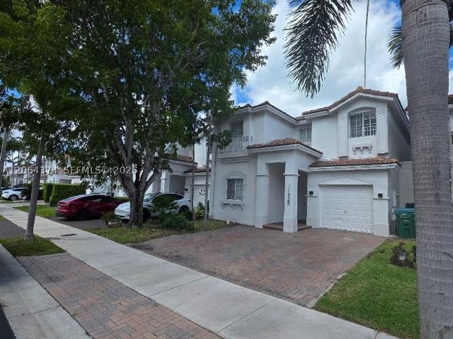 Luxury Villa for sale in Doral, Florida