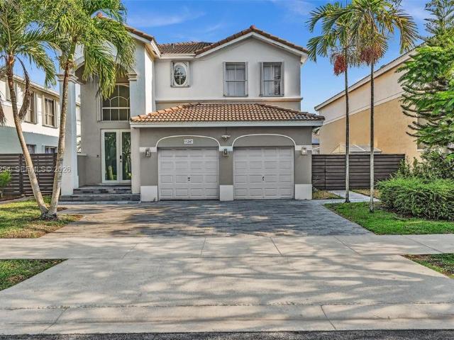 Luxury Villa for sale in Doral, Florida