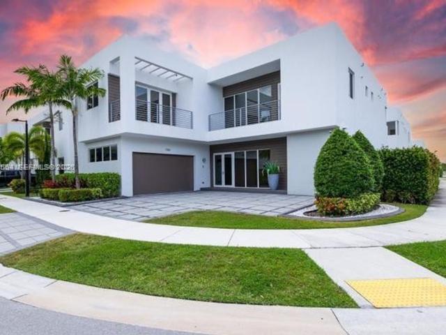 Luxury Villa for sale in Doral, United States