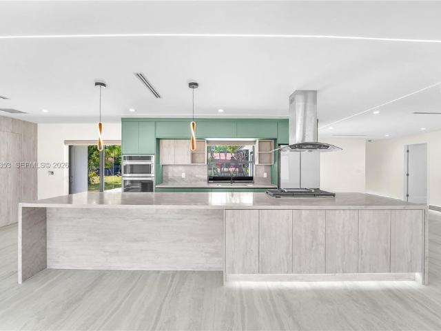 Luxury Villa for sale in Davie, Florida