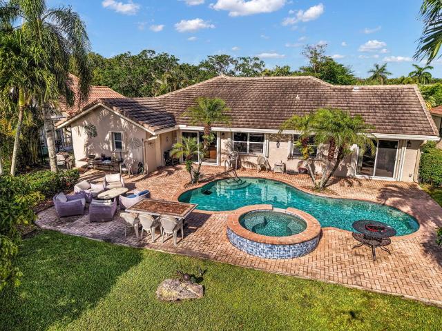Luxury Villa for sale in Davie, Florida