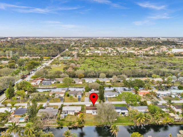 Luxury Villa for sale in Davie, Florida