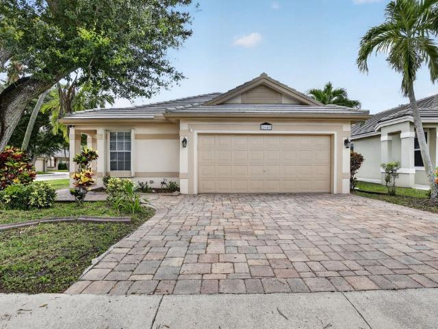 Luxury Villa for sale in Davie, Florida