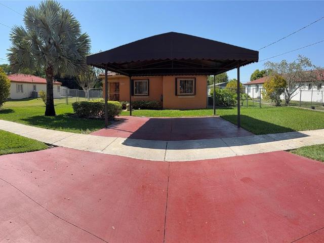 Luxury Villa for sale in East Perrine historical, United States