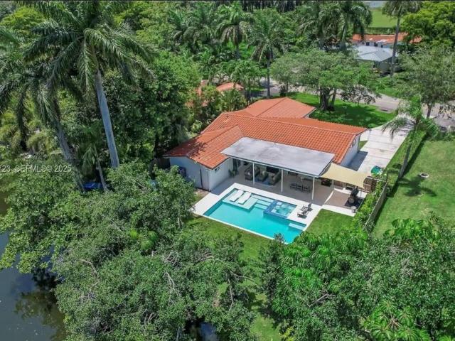 Luxury Villa for sale in El Portal, United States