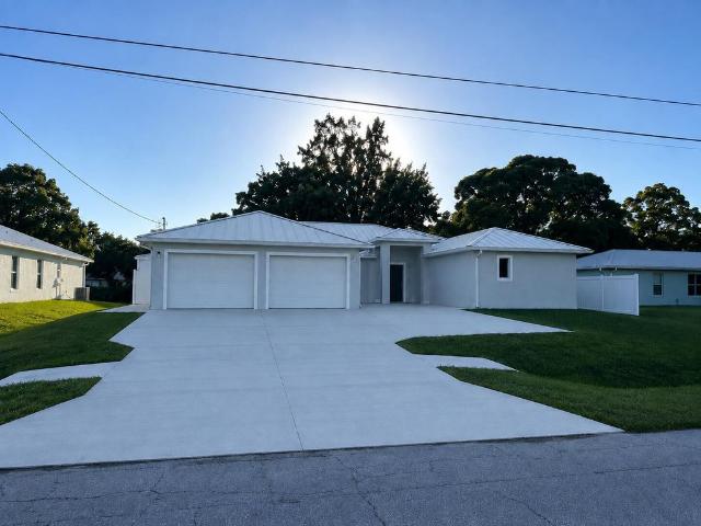Luxury Villa for sale in Fort Pierce, Florida