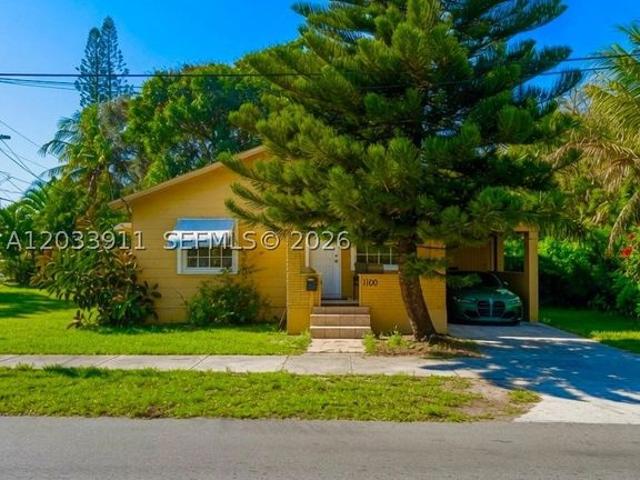 Luxury Villa for sale in Hollywood, Florida
