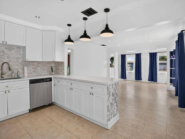 Luxury Villa for sale in Hollywood, Florida