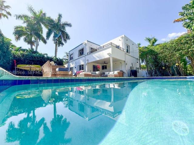 Luxury Villa for sale in Hollywood, Florida