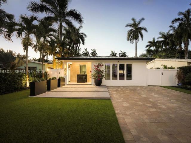 Luxury Villa for sale in Hollywood, Florida