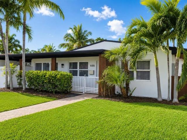 Luxury Villa for sale in Hollywood, Florida