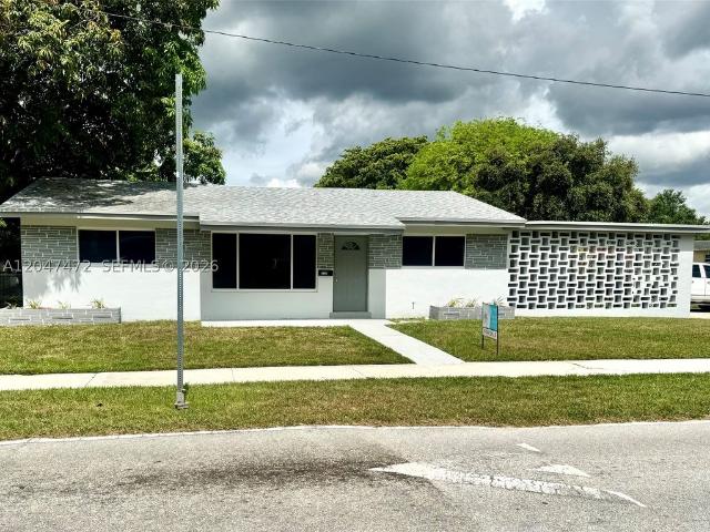 Luxury Villa for sale in Hollywood, Florida