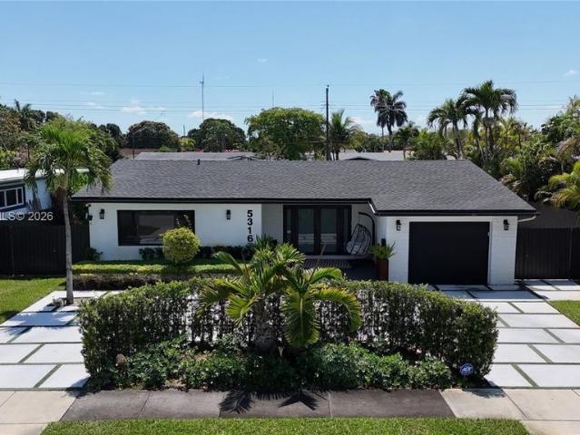 Luxury Villa for sale in Hollywood, Florida