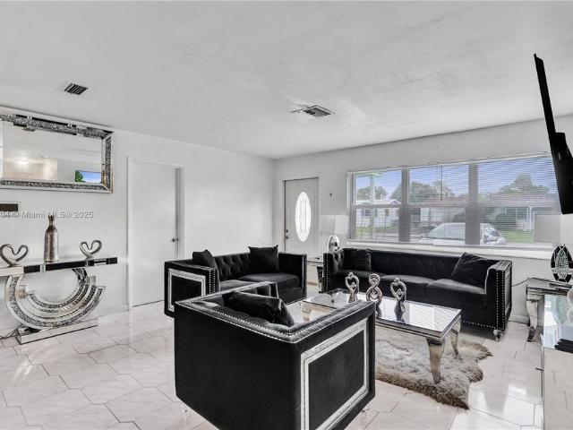 Luxury Villa for sale in Hollywood, Florida