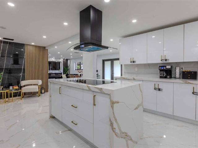 4 bedroom luxury Villa for sale in Hollywood, Florida