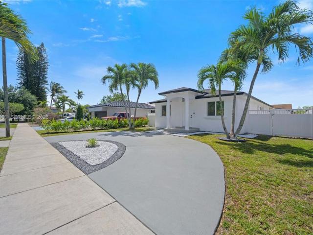 Luxury Villa for sale in Hollywood, Florida
