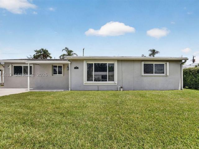 Luxury Villa for sale in Hollywood, Florida