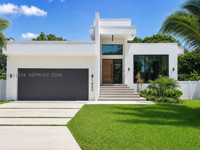Luxury Villa for sale in Hollywood, United States