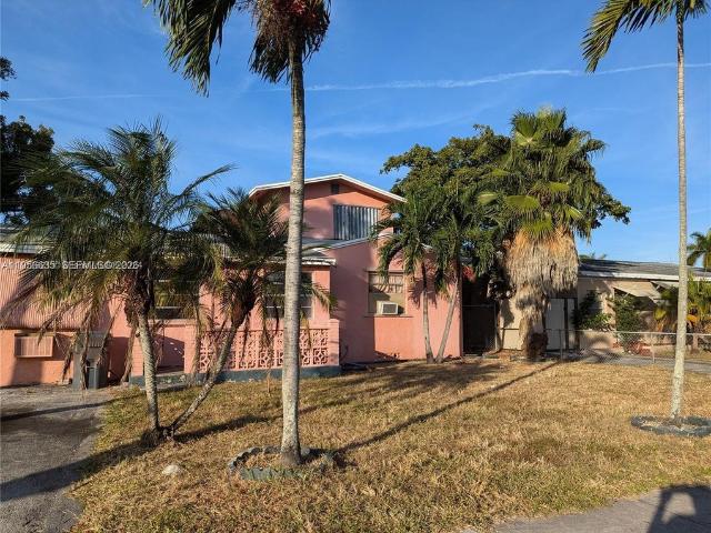6 bedroom luxury Villa for sale in Hollywood, Florida