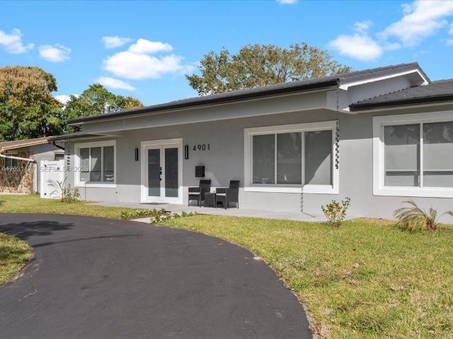 Luxury Villa for sale in Hollywood, United States