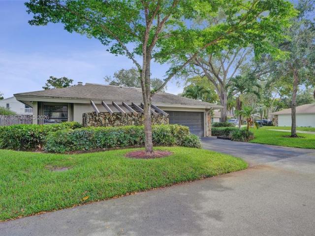 Luxury Villa for sale in Hollywood, United States