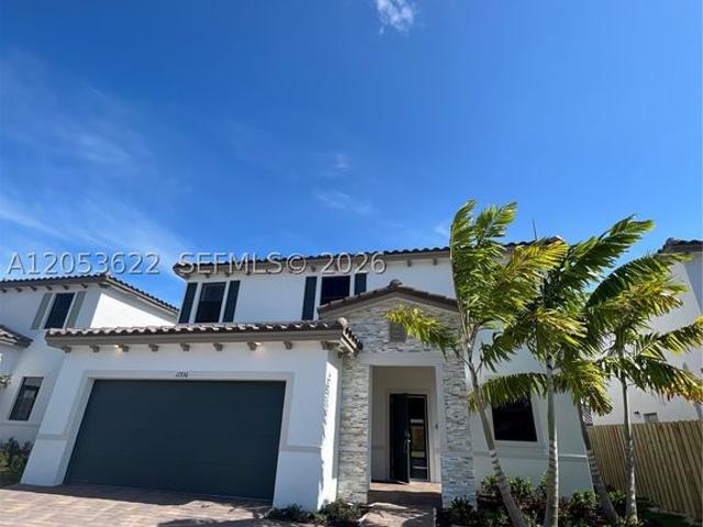 Luxury Villa for sale in Homestead, Florida