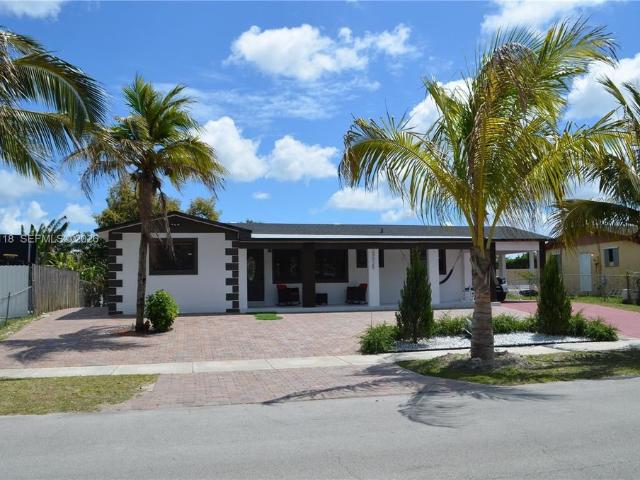 Luxury Villa for sale in Homestead, Florida