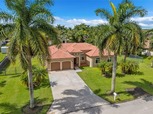 Luxury Villa for sale in Homestead, Florida