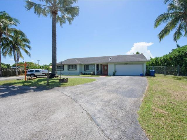 Luxury Villa for sale in Homestead, Florida