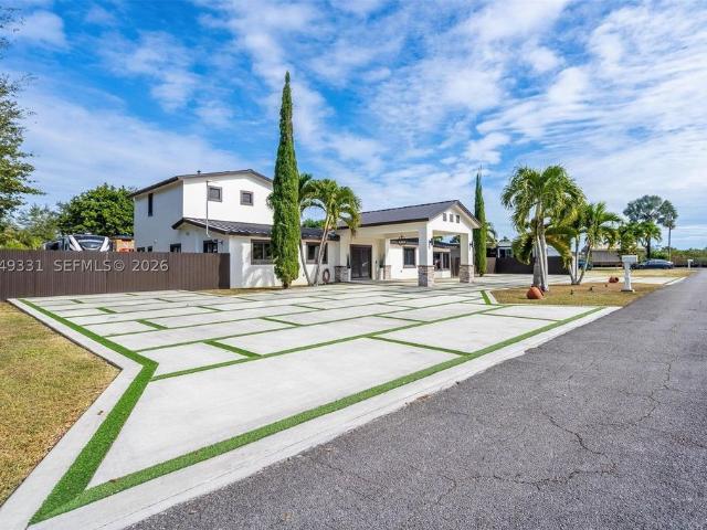 Luxury Villa for sale in Homestead, Florida