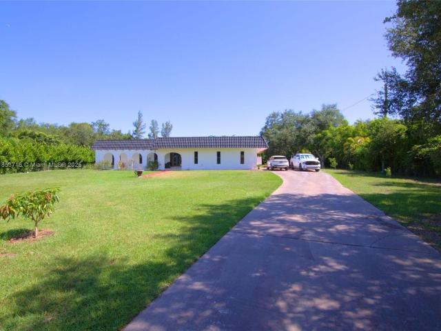 Luxury Villa for sale in Homestead, Florida