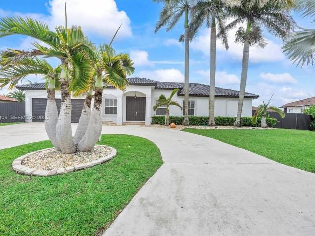 Luxury Villa for sale in Homestead, Florida