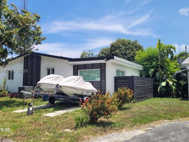 Luxury Villa for sale in Hallandale, Florida