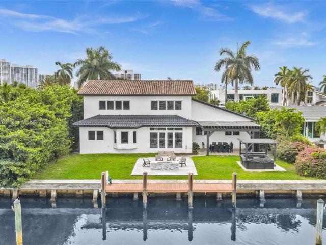 Luxury Villa for sale in Hallandale, Florida