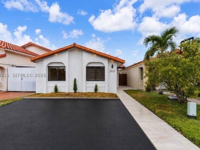 Luxury Villa for sale in Hialeah, United States