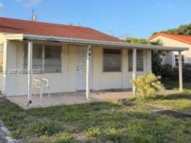 Luxury Villa for sale in Hialeah, Florida