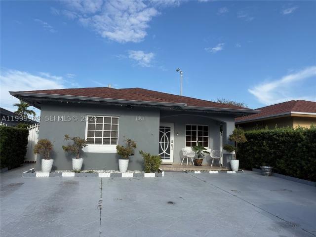 Luxury Villa for sale in Hialeah, Florida