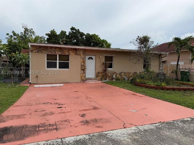 Luxury Villa for sale in Hialeah, Florida