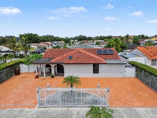 Luxury Villa for sale in Hialeah, Florida
