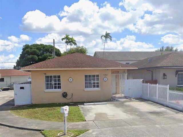 Luxury Villa for sale in Hialeah, Florida