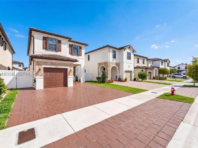 Luxury Villa for sale in Hialeah, Florida
