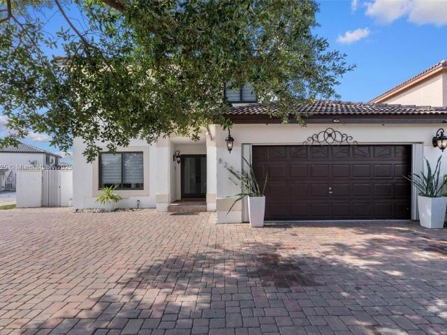 Luxury Villa for sale in Hialeah, Florida